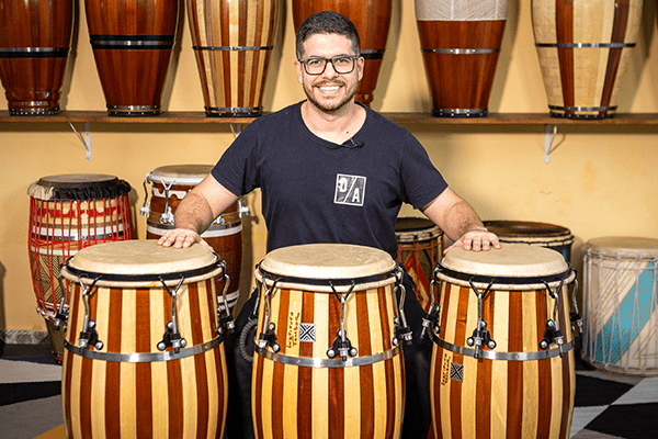 O atabaque como expressão | 2024 - Daniel Alfaro